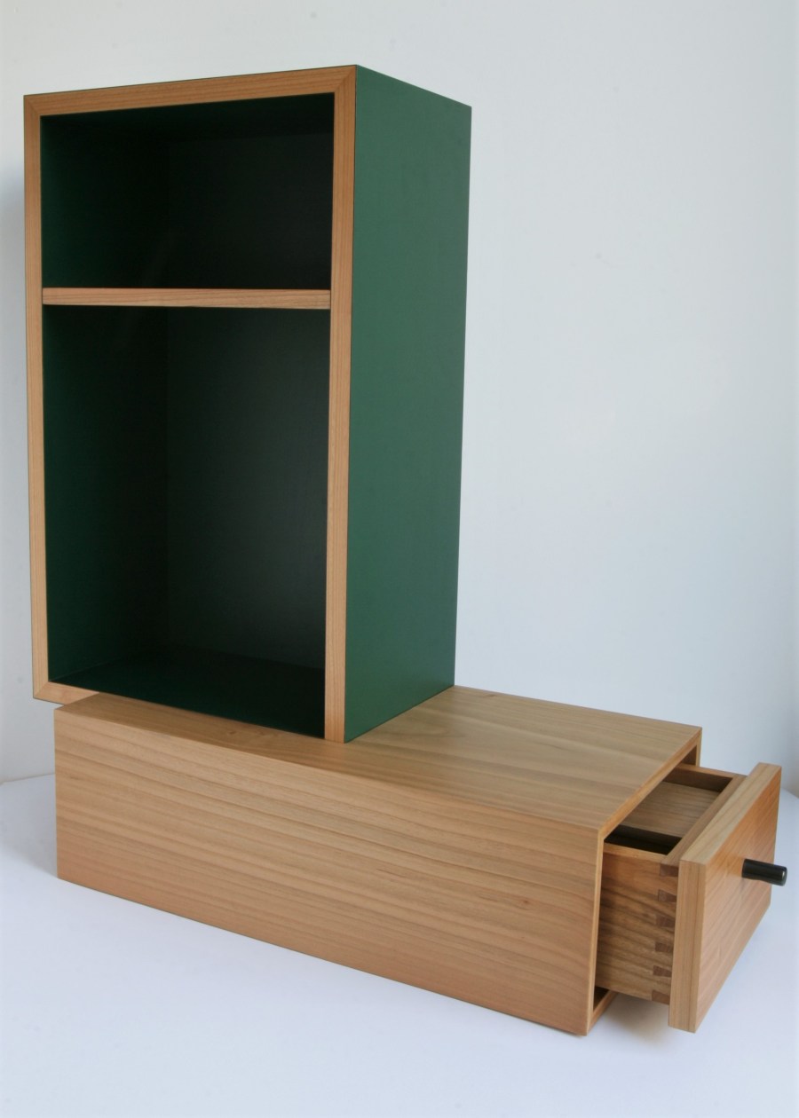 Tea cabinet – Vanessa Horig