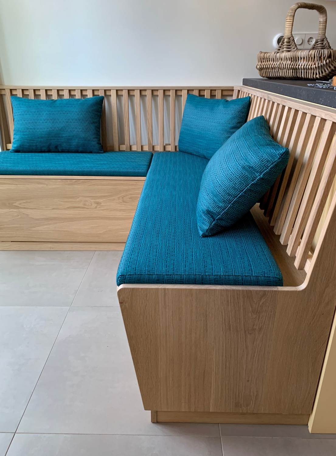 Breakfast Nook in Oak – Vanessa Horig