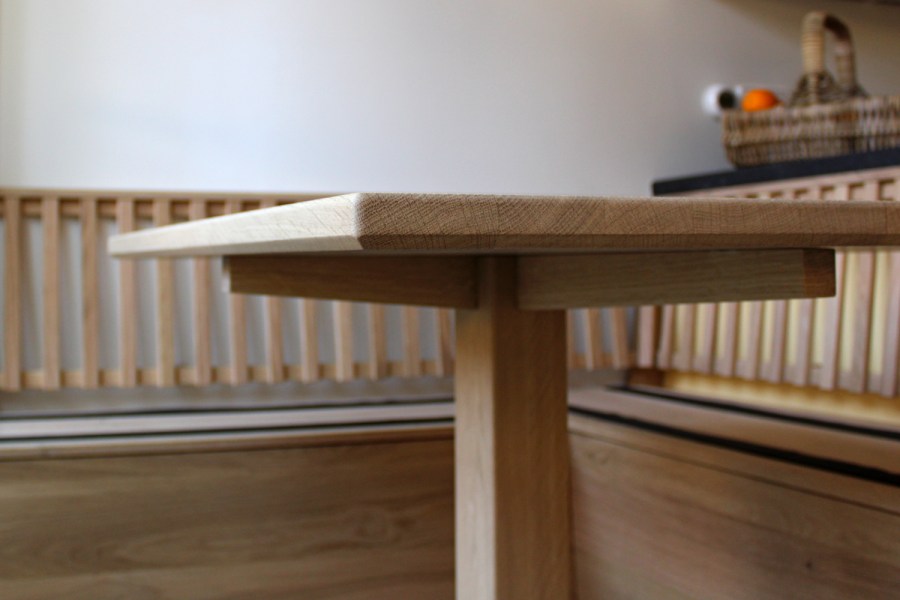 Breakfast Nook in Oak – Vanessa Horig